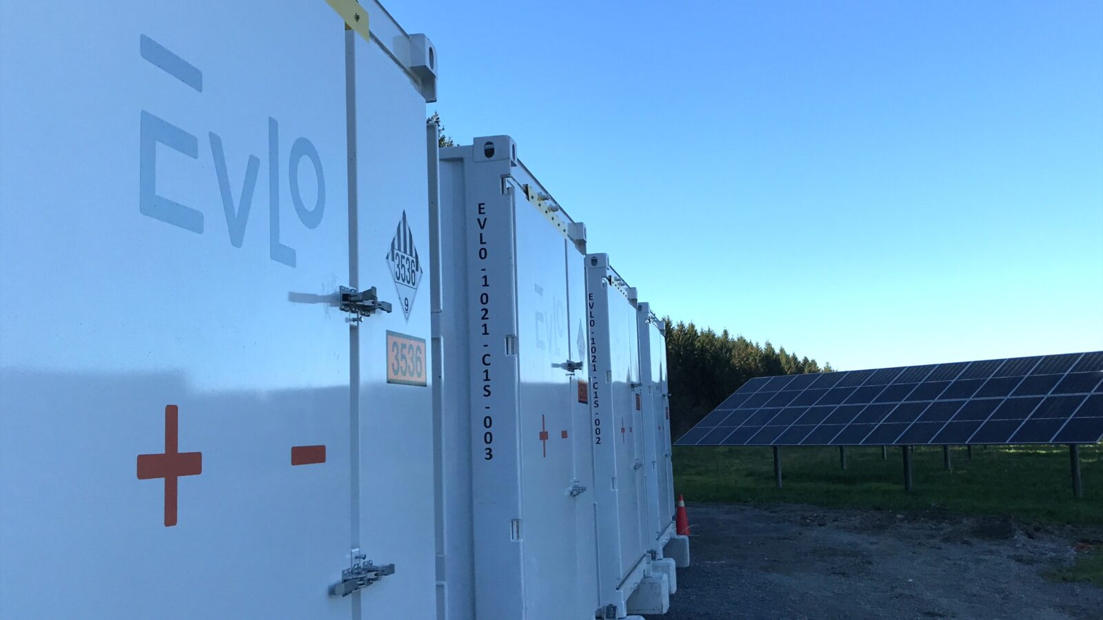 Our projects: Large-scale energy storage systems | EVLO